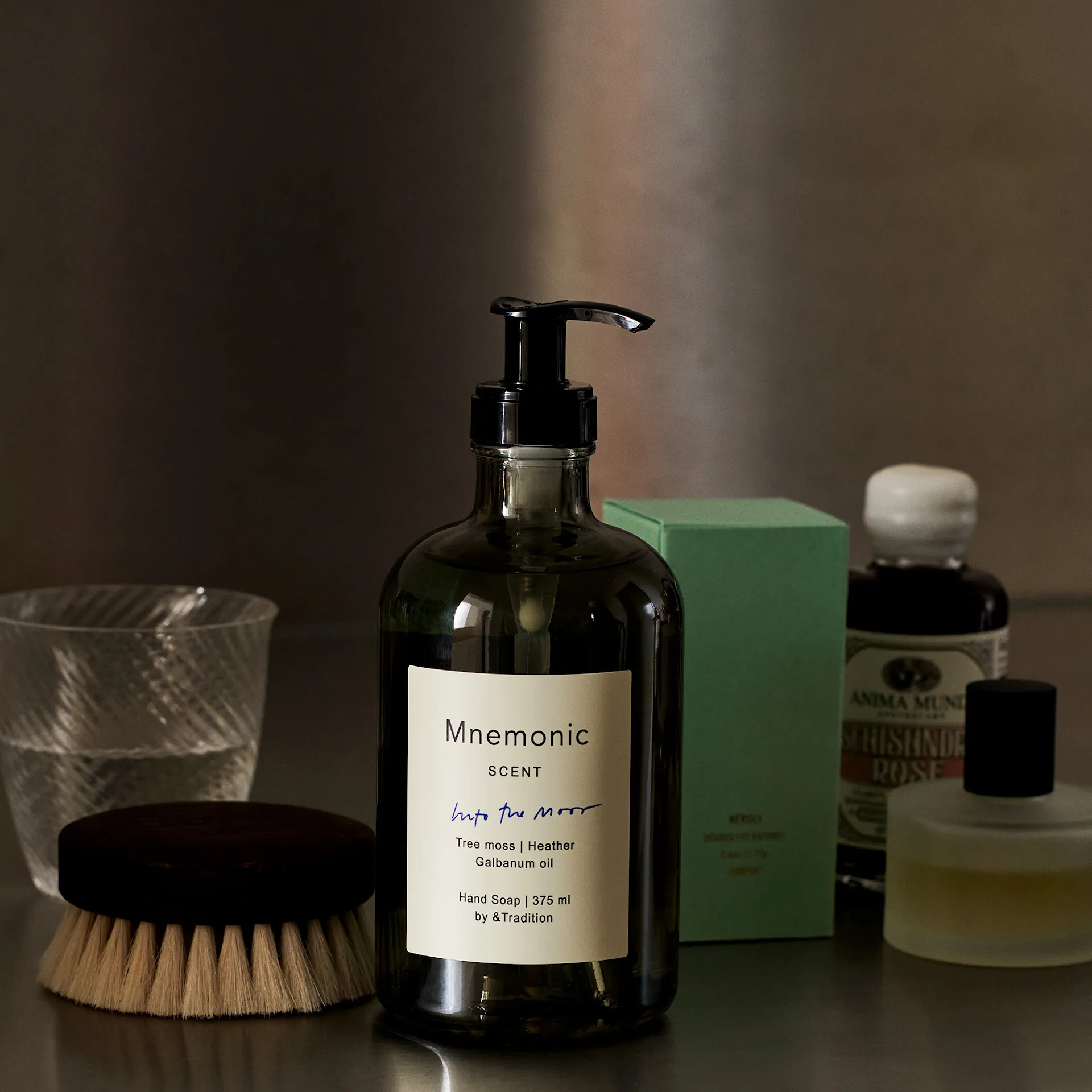 Köp Mnemonic Hand Soap MNC1 från &Tradition