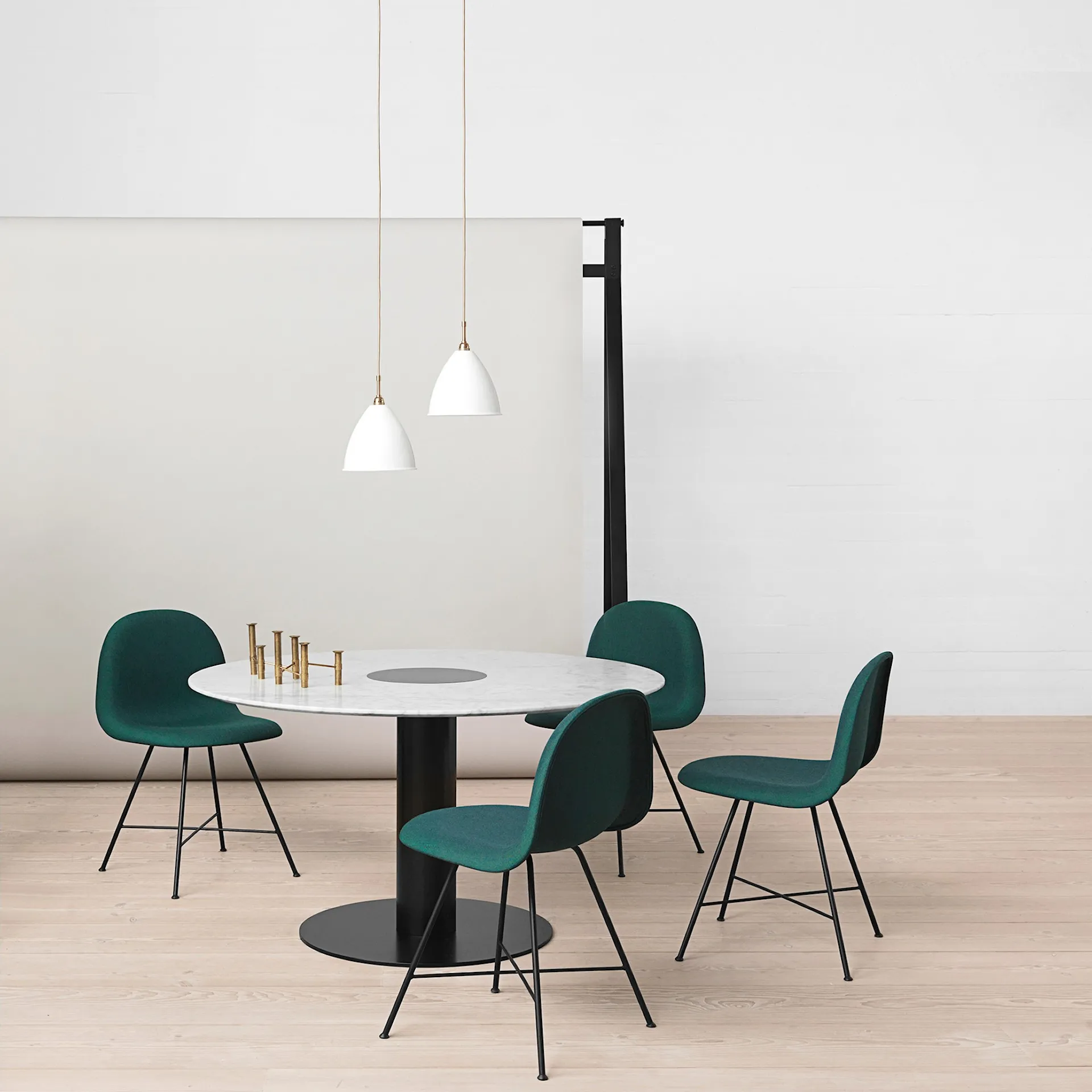 Köp Bestlite BL9 - Taklampa Ø 21 cm från Gubi | Nordiska Galleriet