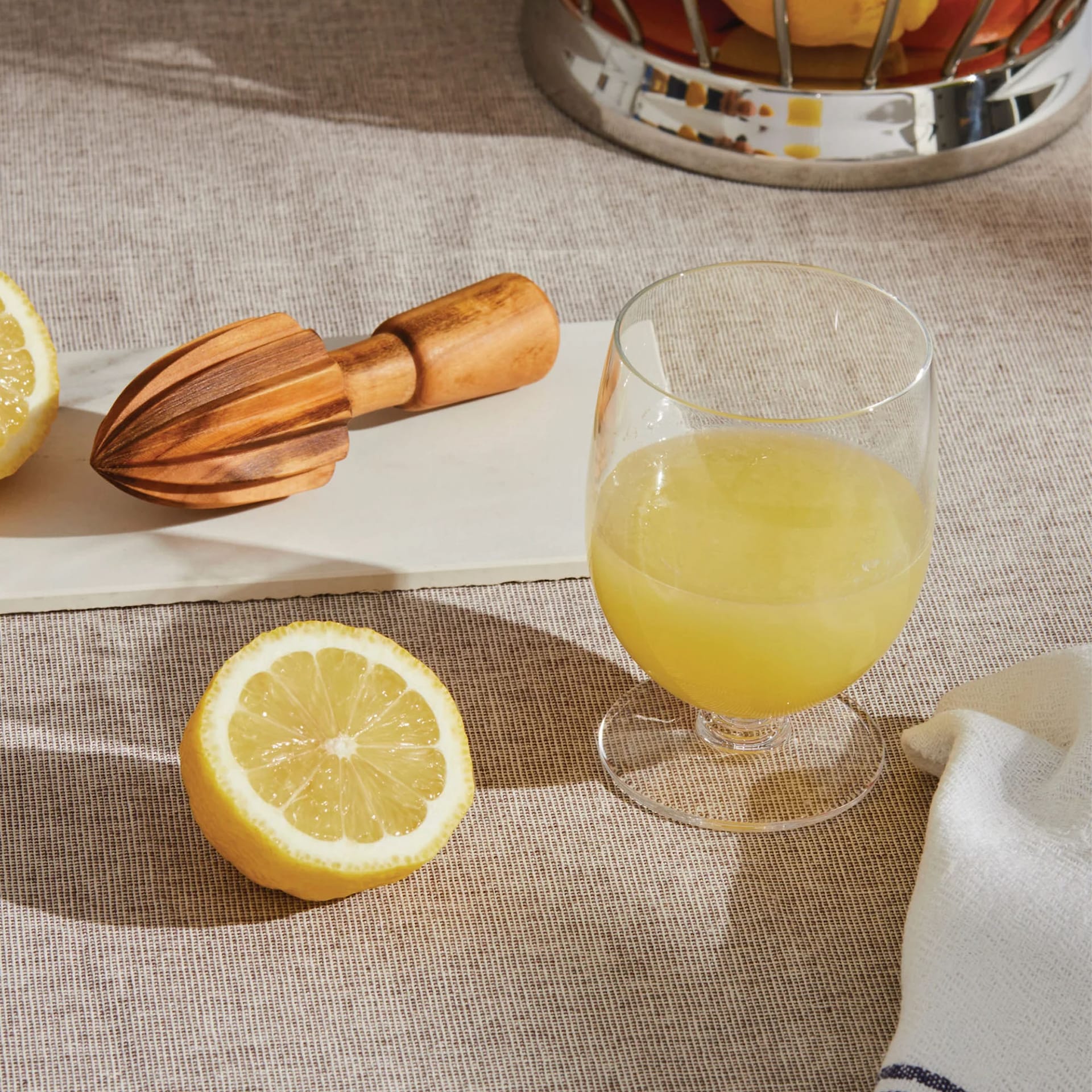 Kjøp UT108 Lemon squeezer fra Alessi | Nordiska Galleriet
